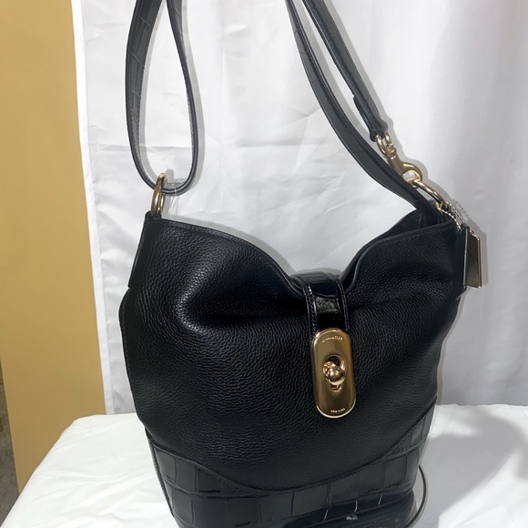 Coach | Bags | Coach Amber Duffel F7288 Black Pebbled Leather ...